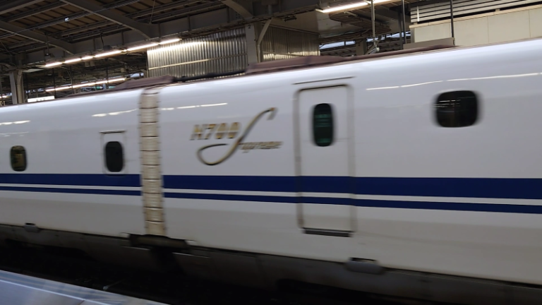 東海道線 全通120周年ヘッドマーク付 E217系＆E233系3000番台（その2） | ちょっとだけ途中下車